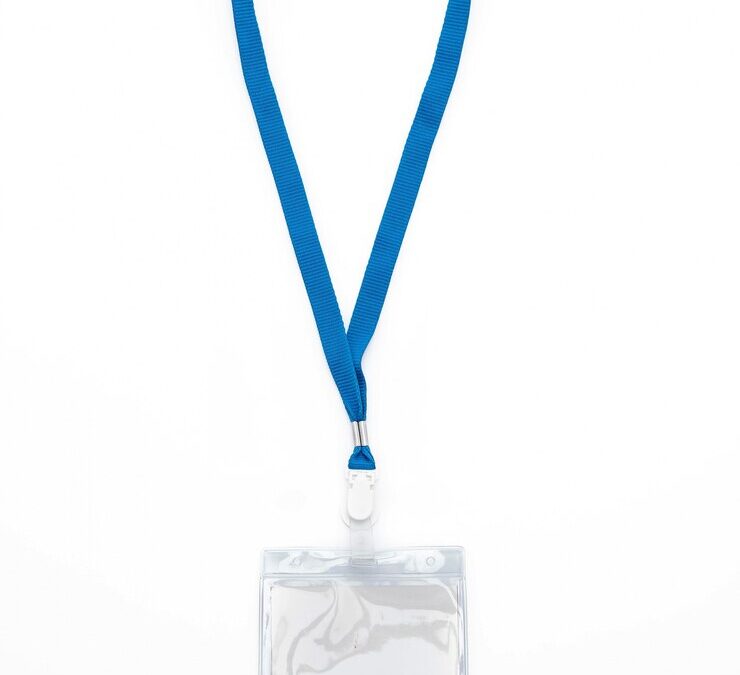 Ukuran Plastik Name Tag dan Tips Memilihnya