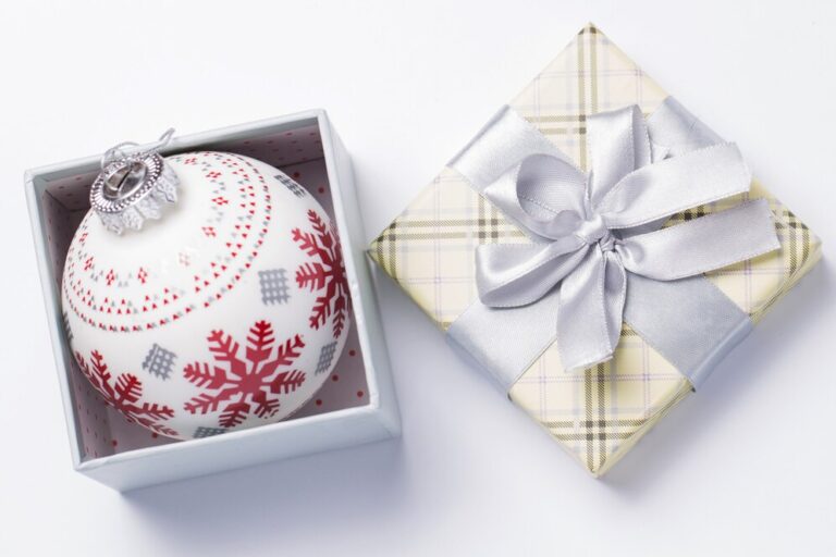 4 Rekomendasi Souvenir Gift Box yang Menarik untuk Rekan Bisnis